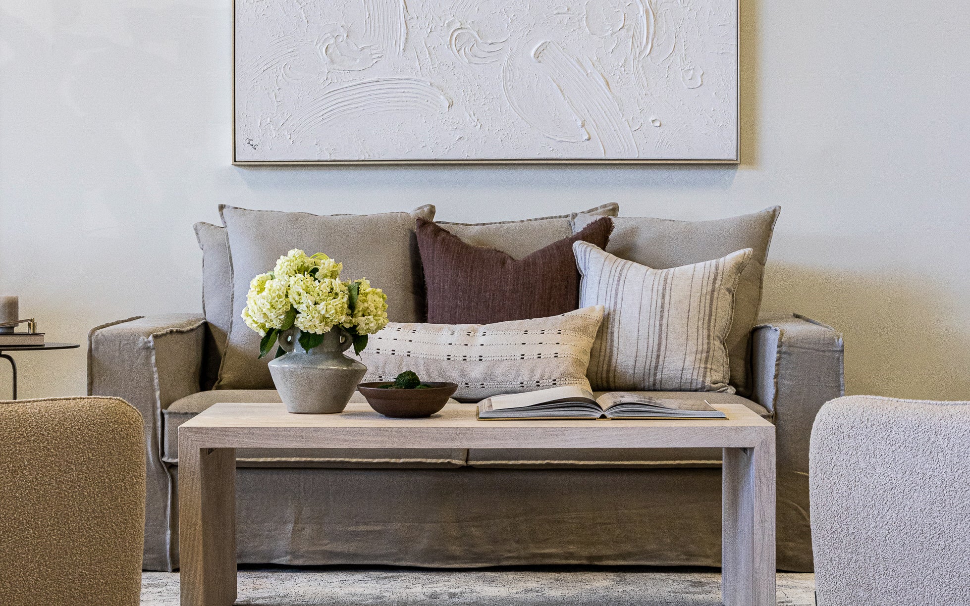 The Ultimate Guide to Choosing the Perfect Sofa for Your Home – Dala Decor