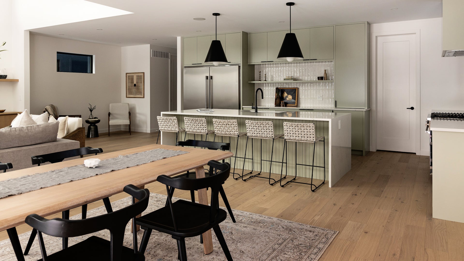 Premium Staging Service - Ottawa Home Stagers - Dala Decor