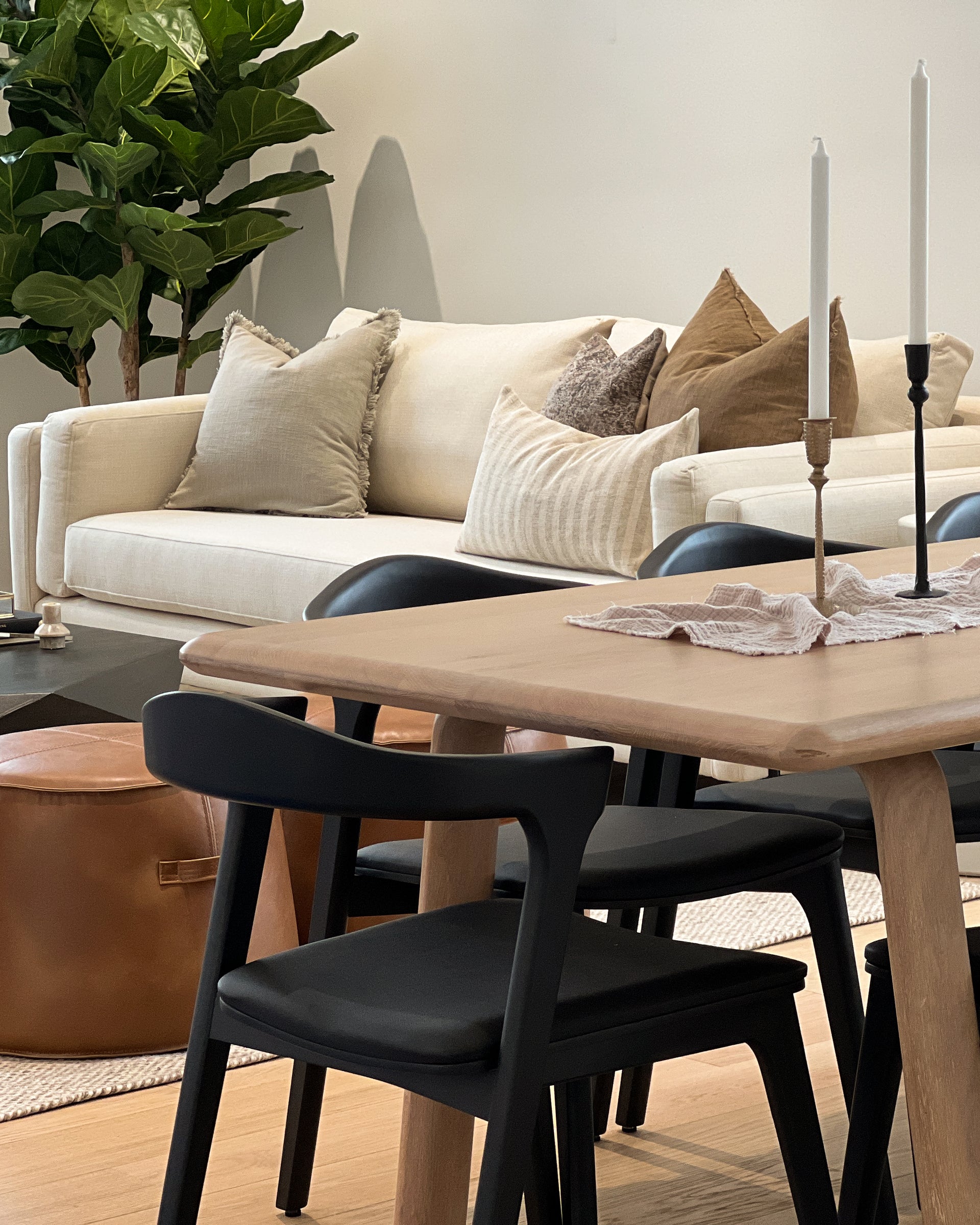 Premium Staging Service - Ottawa Home Stagers - Dala Decor