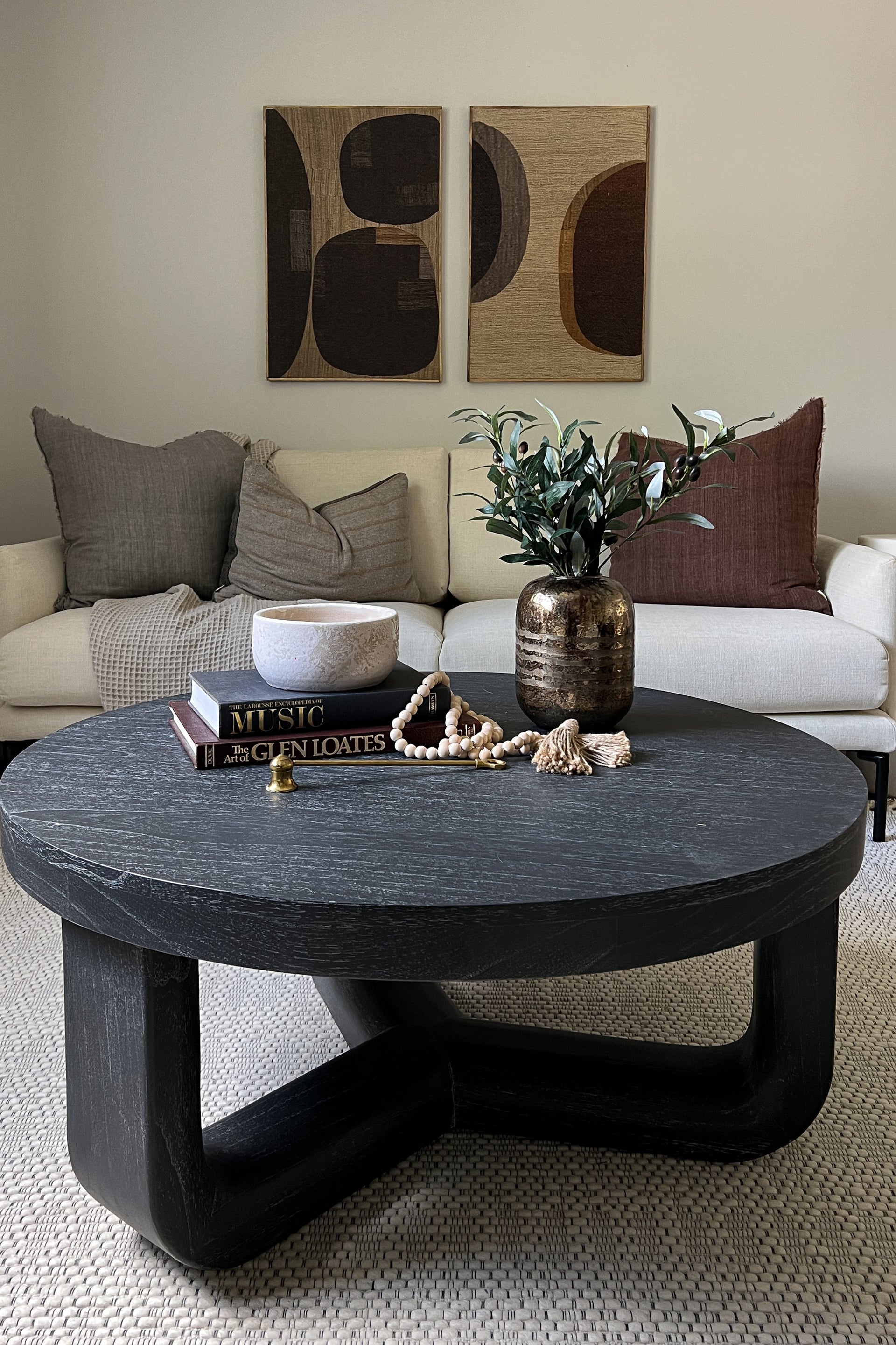Jennings Round Dining Table (Open Box) – Dala Decor